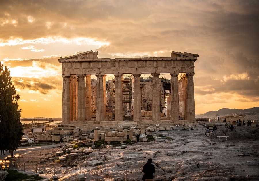 Discover Islands of Greece with The Cold Lake Regional | Indus Travels